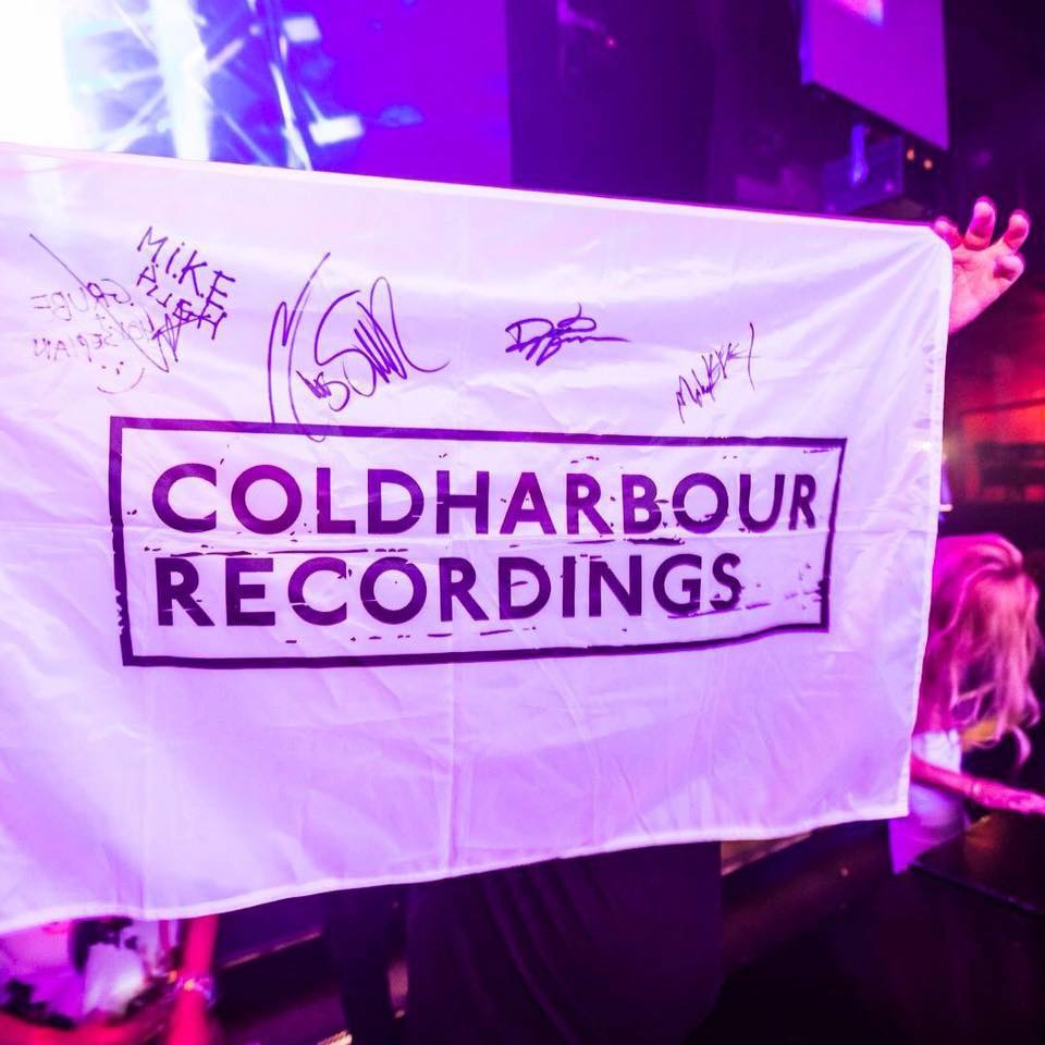 AREA 57 - progressive trance :: BeTheDj